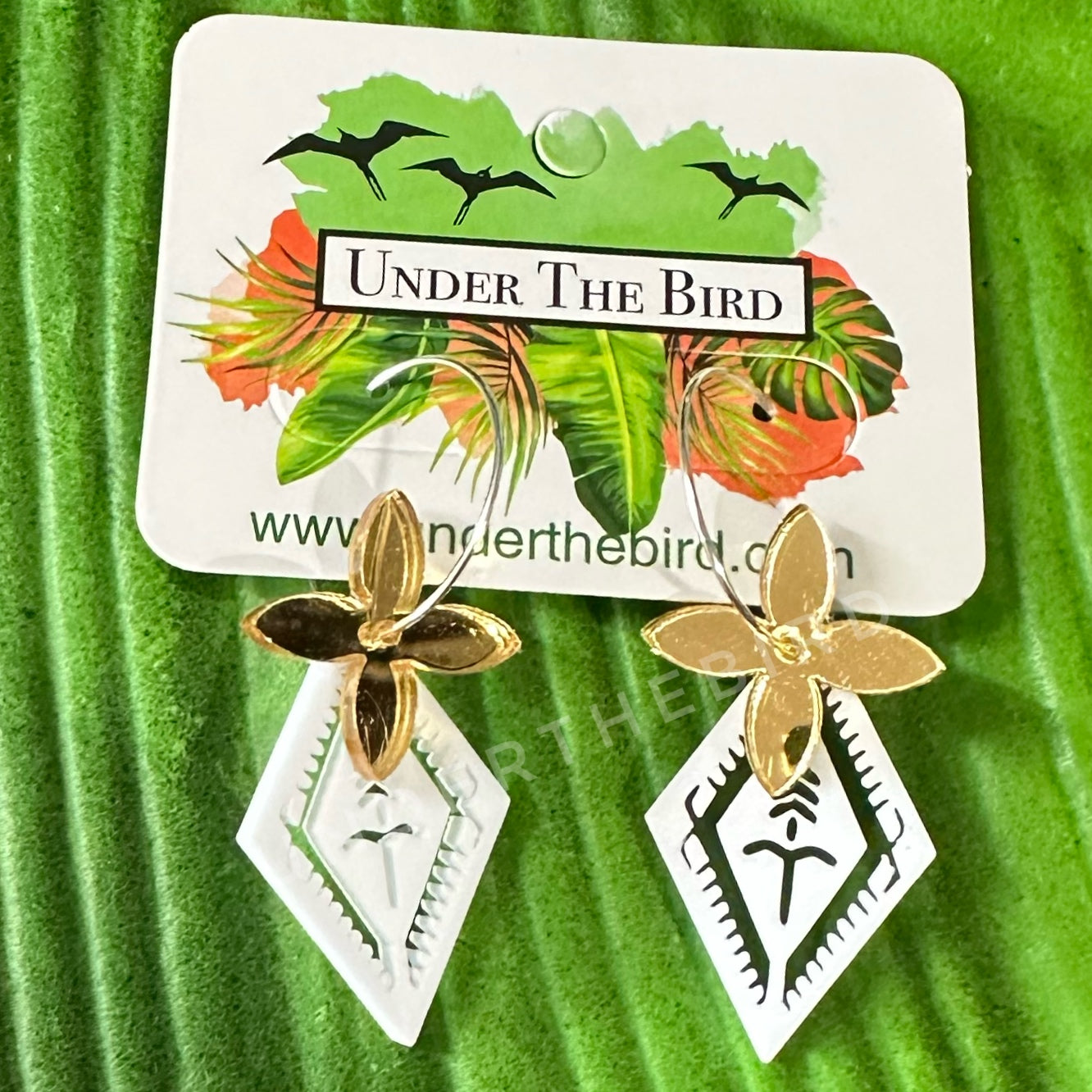 Malaea Mini Earrings – Under The Bird