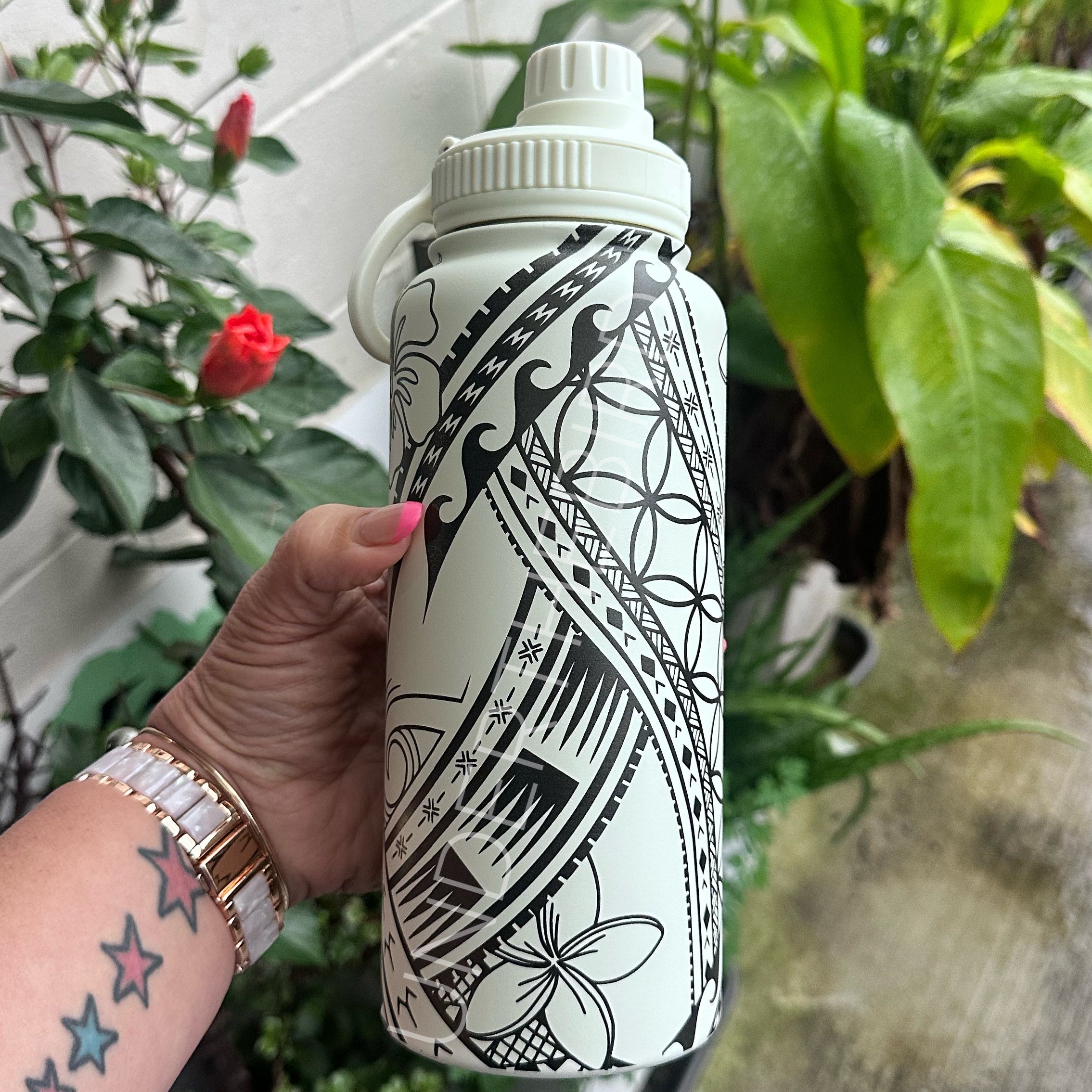 Gym Bottle - Pasifika Pattern 960ml (32oz) – Under The Bird